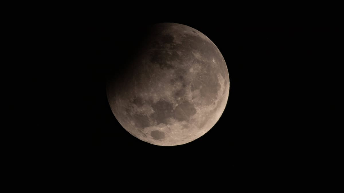 Un rare spectacle astronomique: Comment ne rien manquer des éclipses de ...