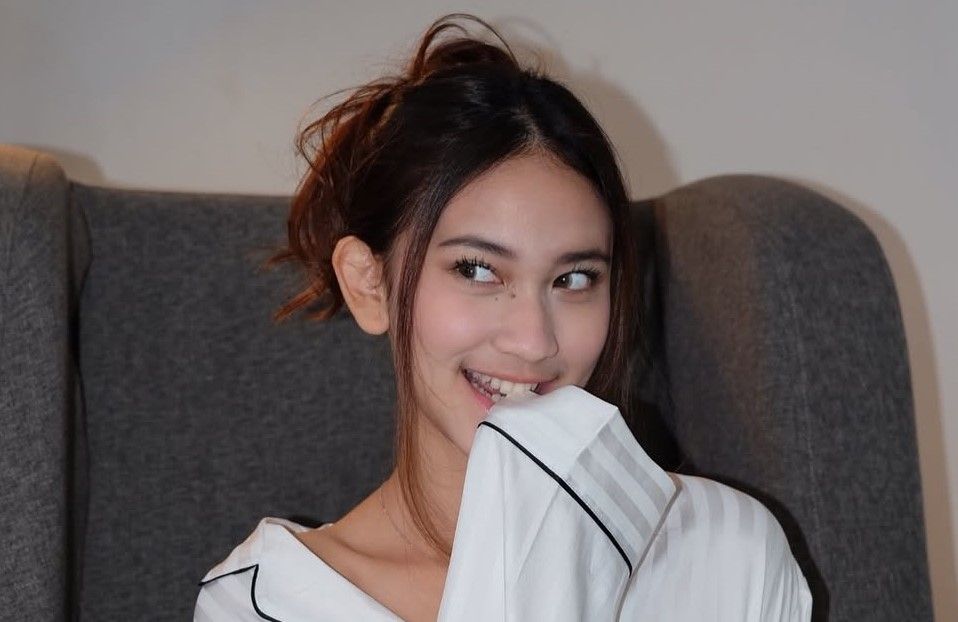 7 Potret Leya Princy, Anak Ferry Maryadi yang Perankan Karakter Cinta di Film AADC Masa Kini!