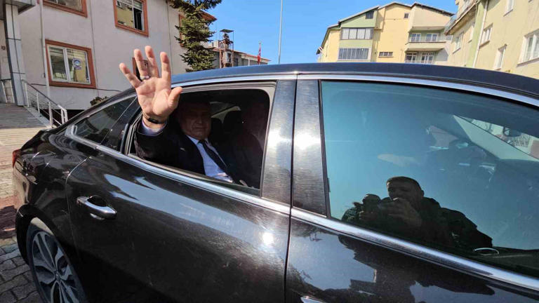 19 yıl makam şoförlüğü yapıp, toplam 27 yıl hizmet ettiği belediyeye ...