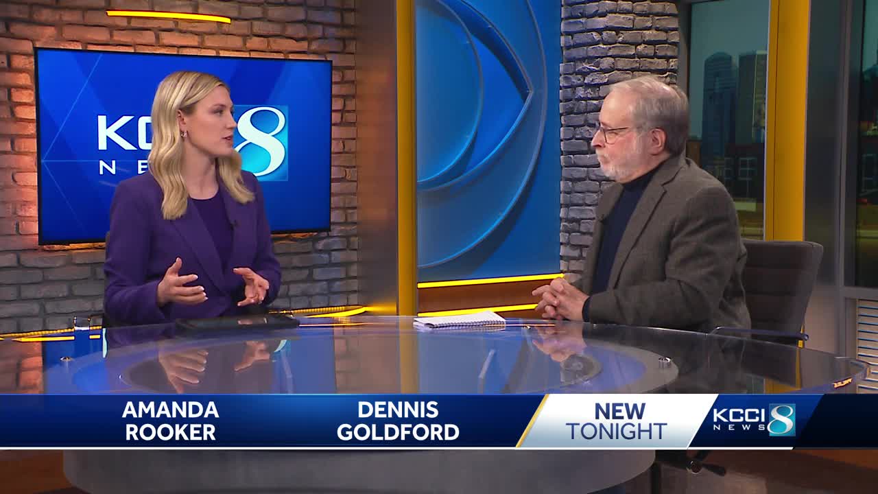 KCCI chief political reporter Amanda Rooker and political analyst ...