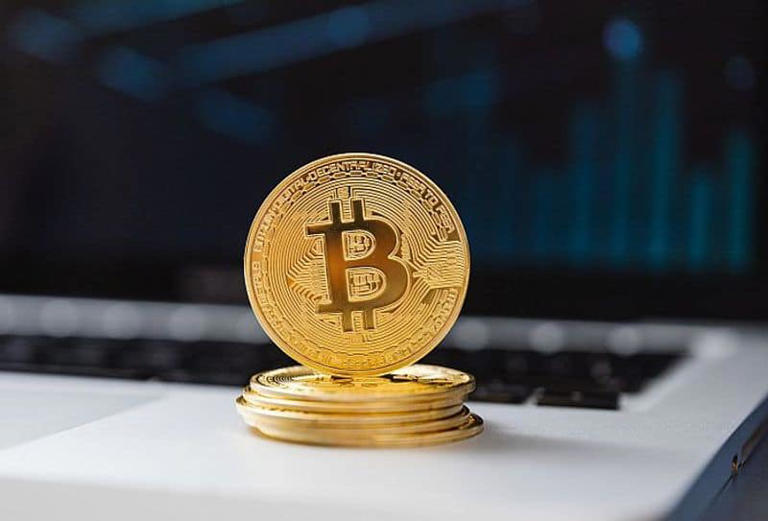 Cryptocurrency market update (March 5): Bitcoin surges past $87,000 ...