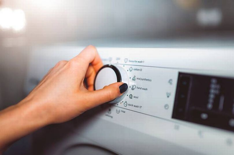 'I'm an expert and you need to use this washing machine setting to cut ...