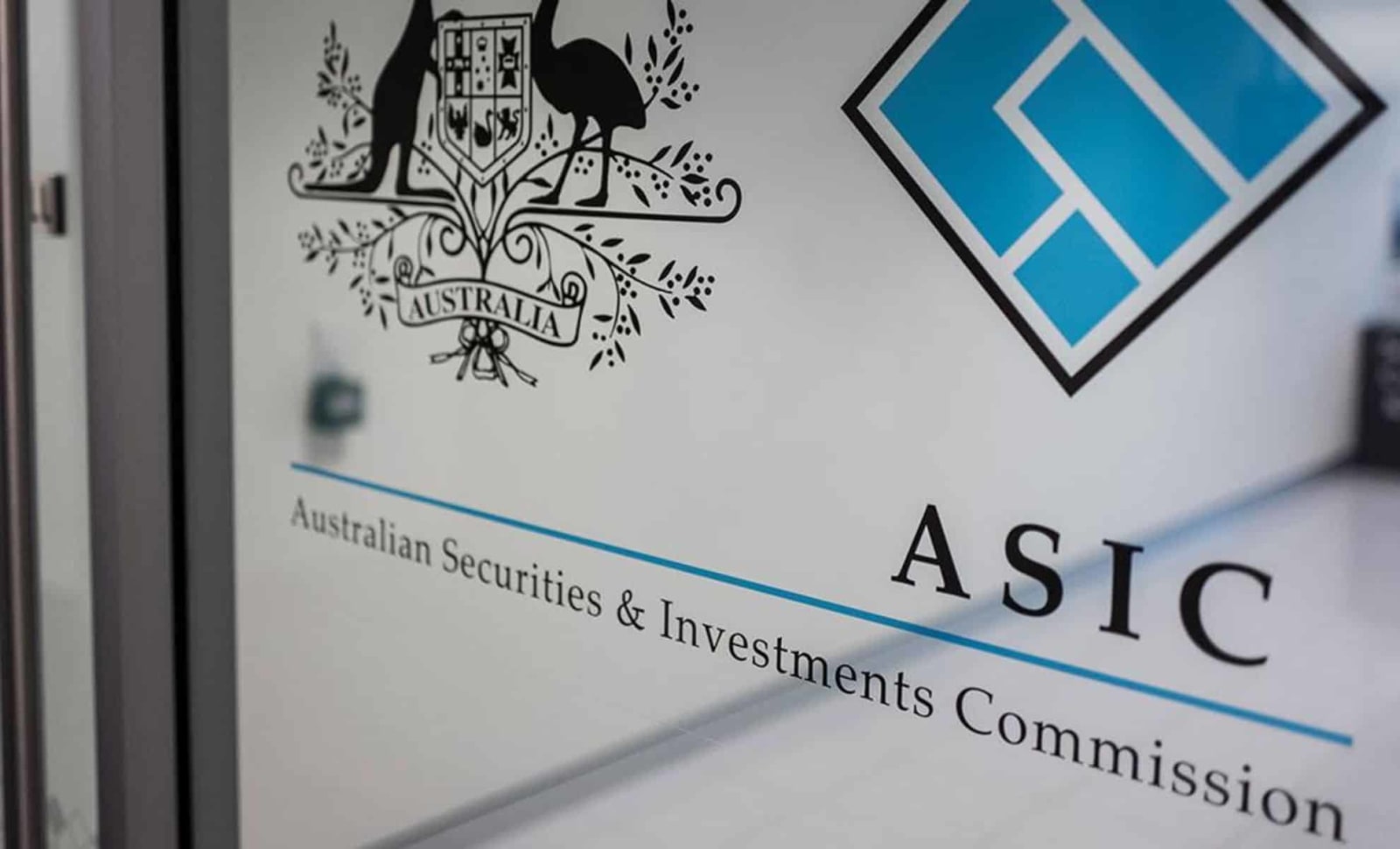 Australia’s Top Pension Fund Challenges New Asset Valuation Rules
