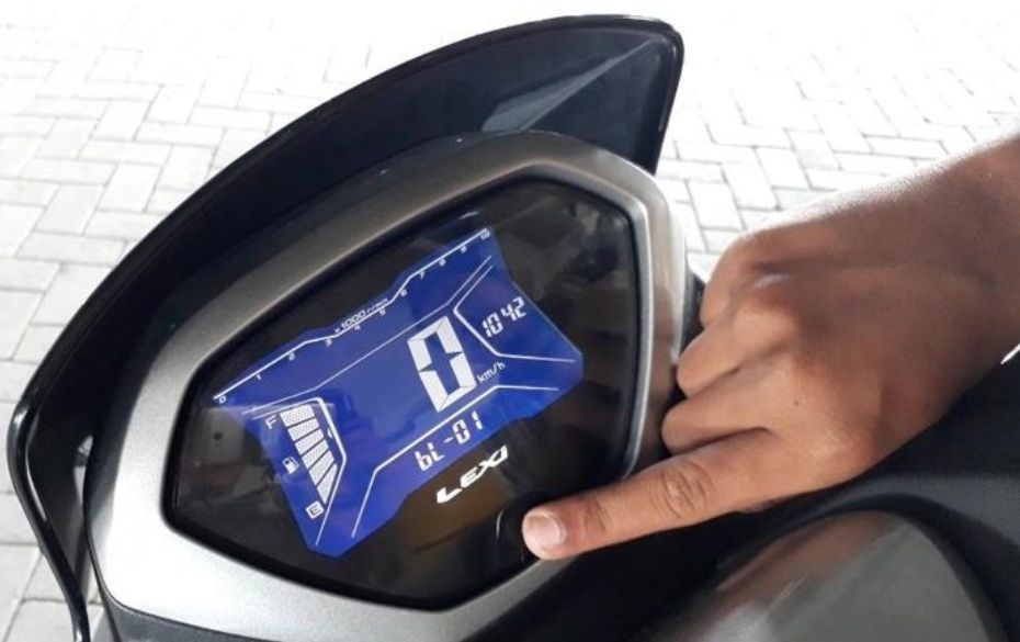 Bikin Stres Muncul Kode 12 di Speedometer Yamaha Lexi, Solusinya Gampang