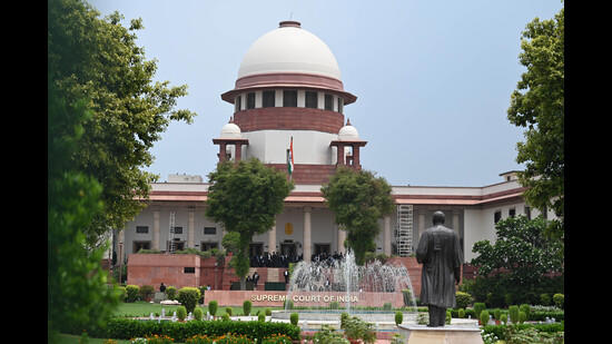 SC seeks details from ECI on removal of convicted politicians