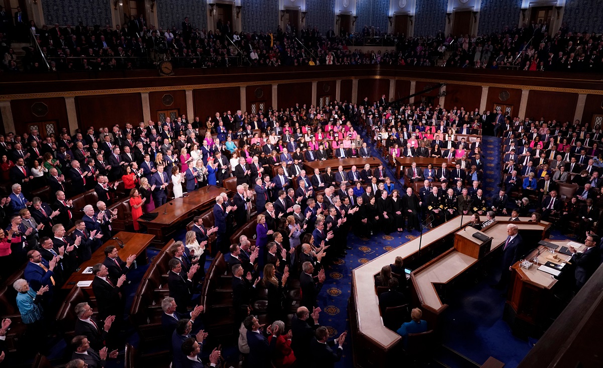 Illinois Democrats bring guests affected by DOGE cuts to Trump's speech