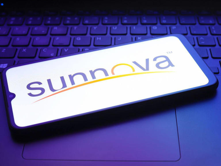 Sunnova Stock Dims After-Hours As Analysts Downgrade On Going-Concern ...