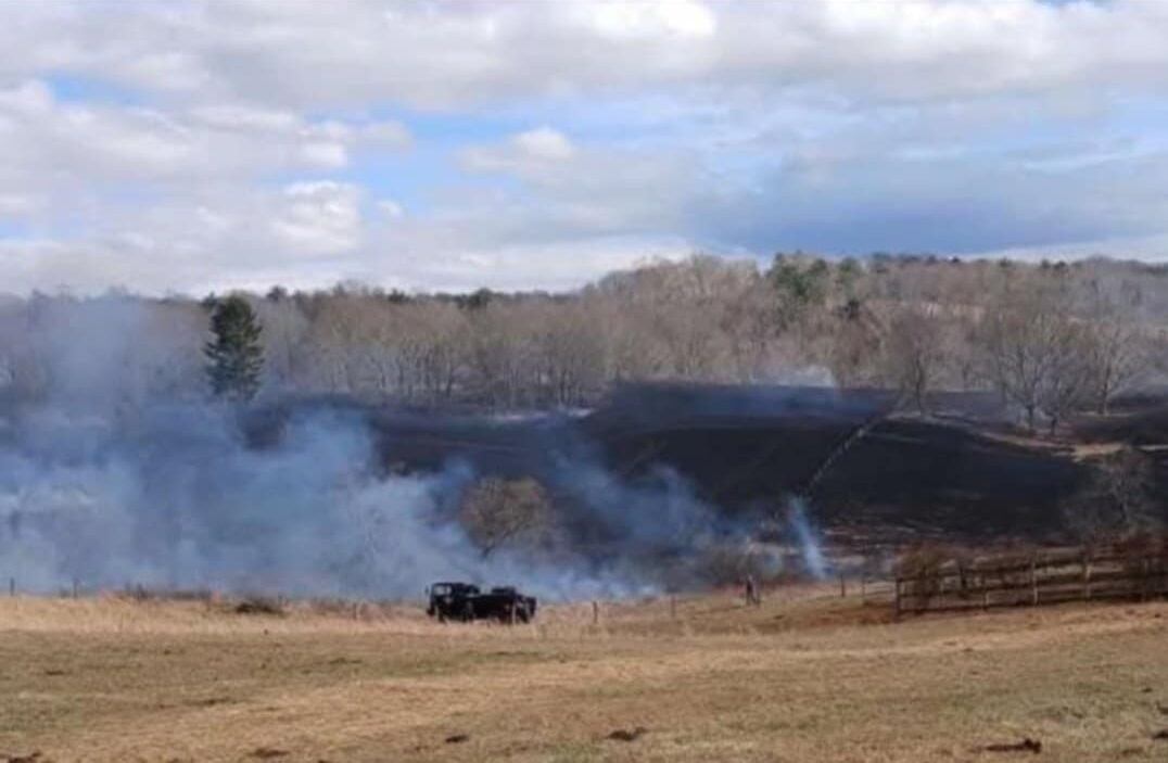 Firefighters battle fires in Carroll County, Wythe County