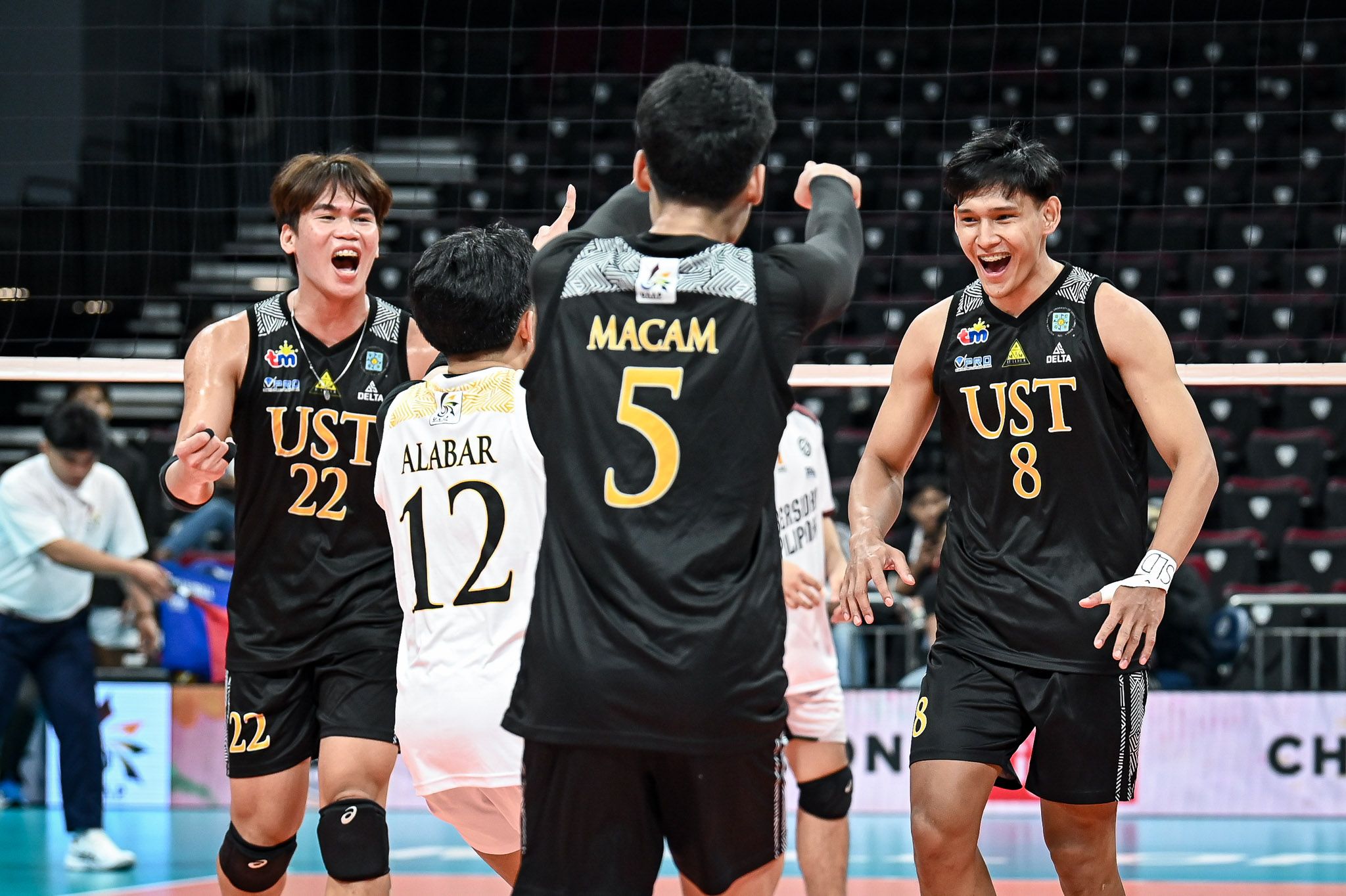 UAAP: UST sweeps UP for fourth straight win in men’s volley