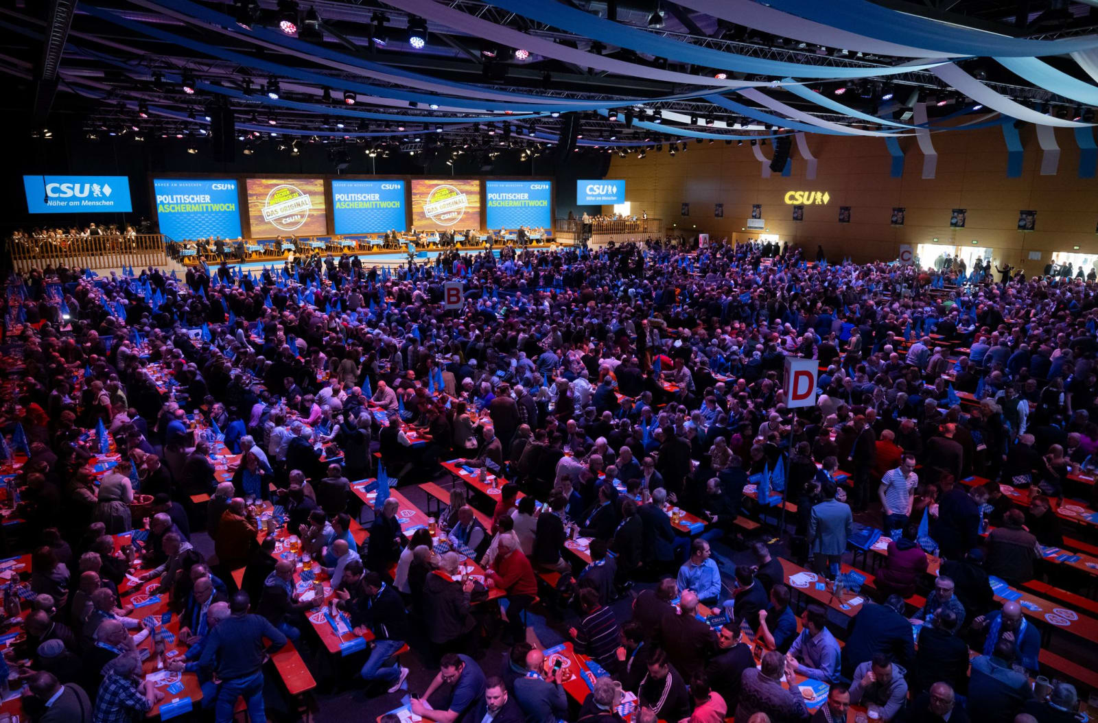 Germany holds traditional political Ash Wednesday mudslinging event