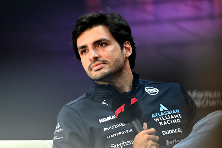 Flavio Briatore von Alpine versuchte, den Wechsel von Sainz zu Williams ... Flavio Briatore von Alpine versuchte, den Wechsel von Sainz zu Williams ...