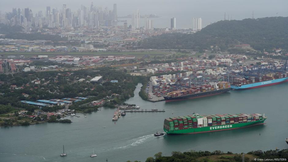 Tras vender puertos en Panamá: hongkonesa CK Hutchison repunta 22 % en ...