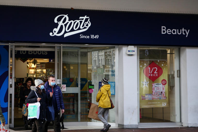 Boots recalls paracetamol and issues urgent ‘do not take’ warning