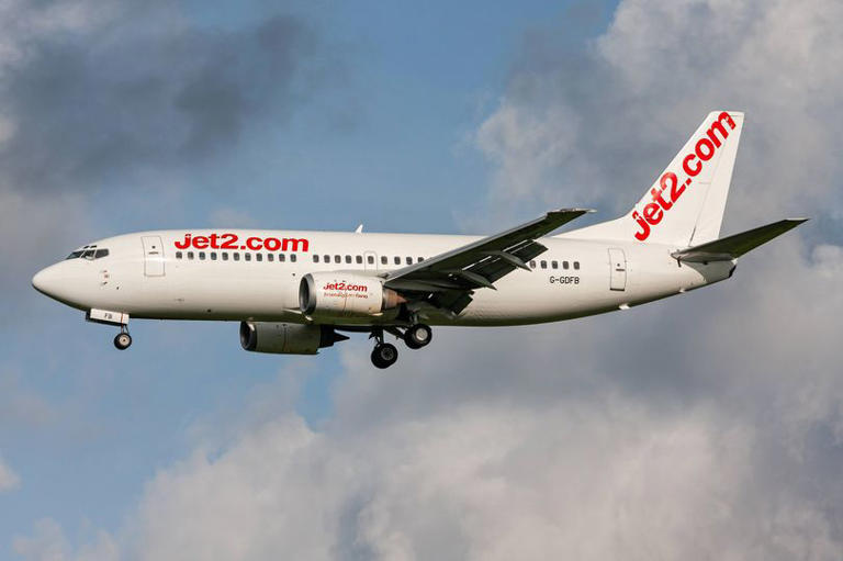 Jet2 and Ryanair clarification on sitting with family and friends rules