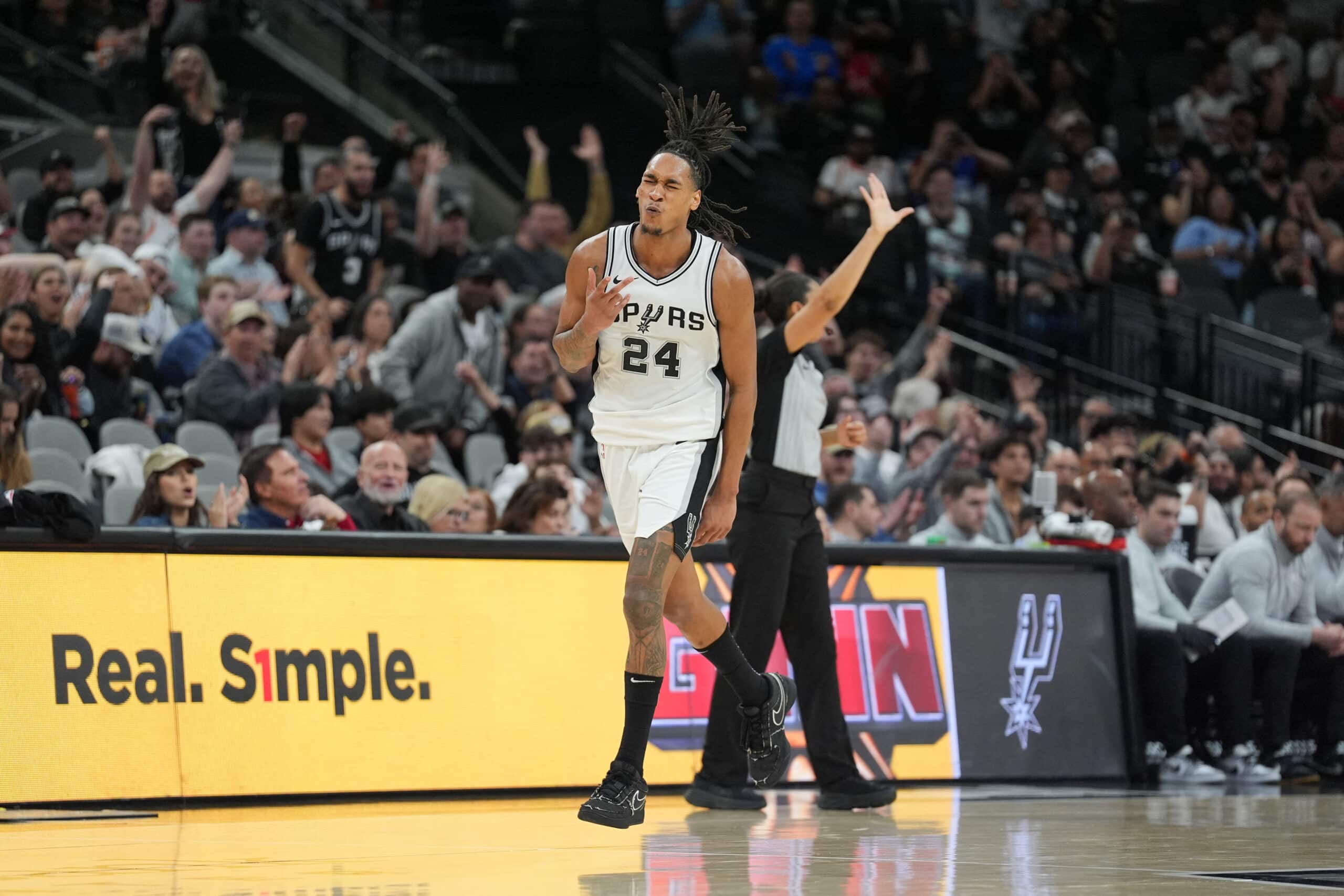 NBA: Devin Vassell’s career night sparks Spurs past Nets