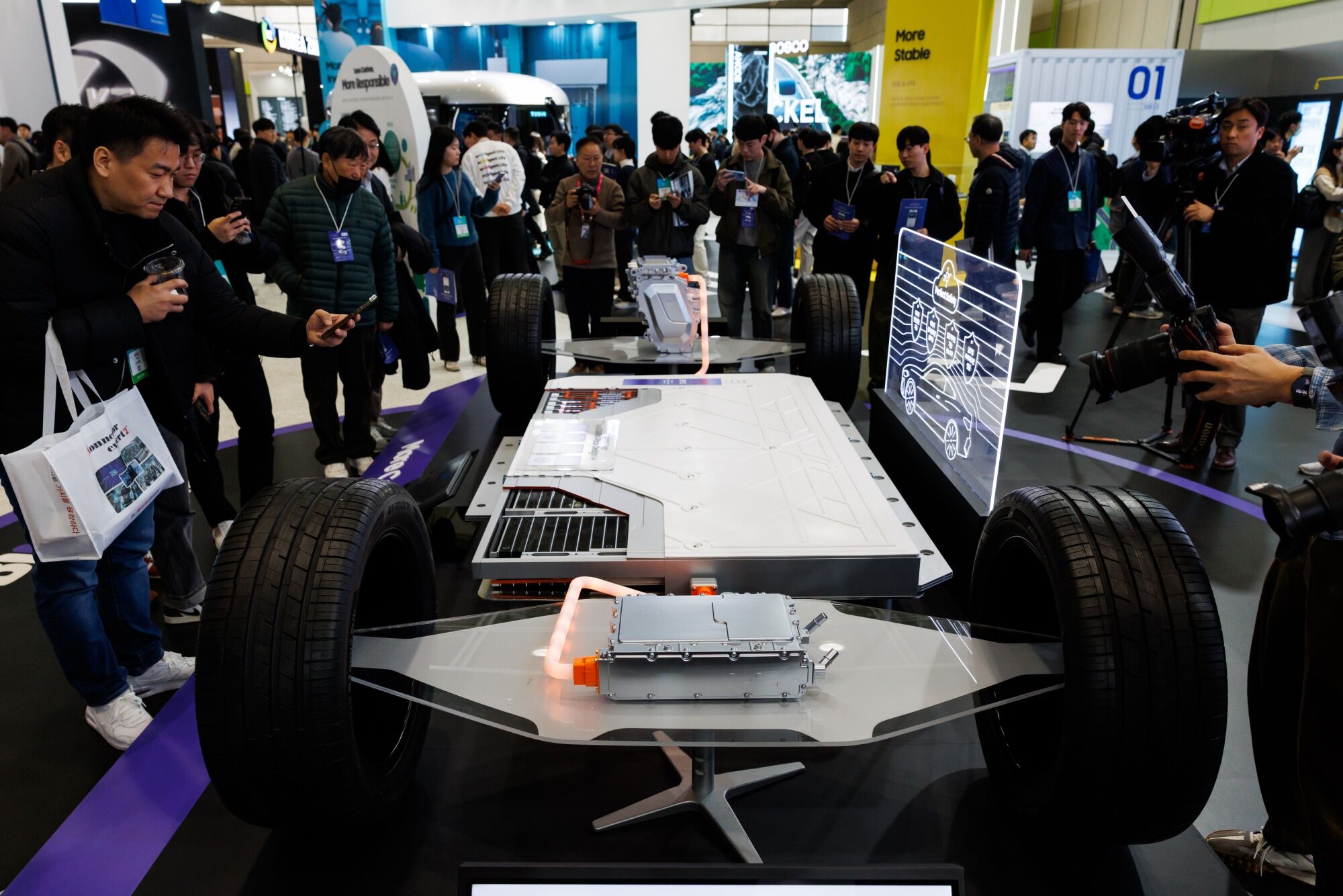 Samsung Mulls US Battery Plant Despite Trump Anti-EV Stance