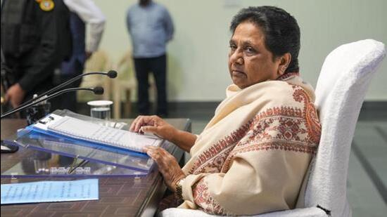 Mayawati replaces brother Anand Kumar with Randheer Beniwal as BSP ...