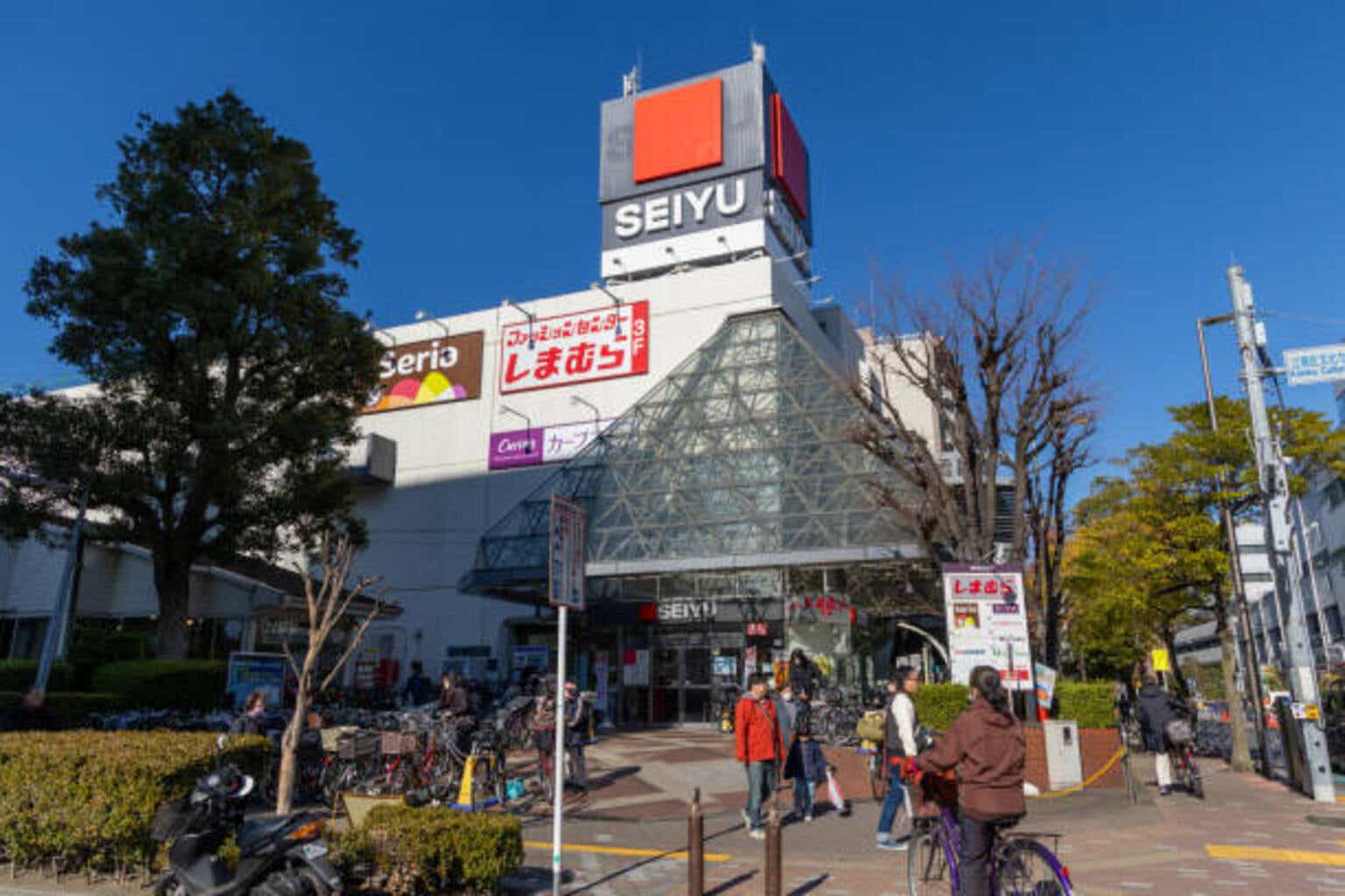 KKR, Walmart to sell Japanese retail chain Seiyu for $2.5B