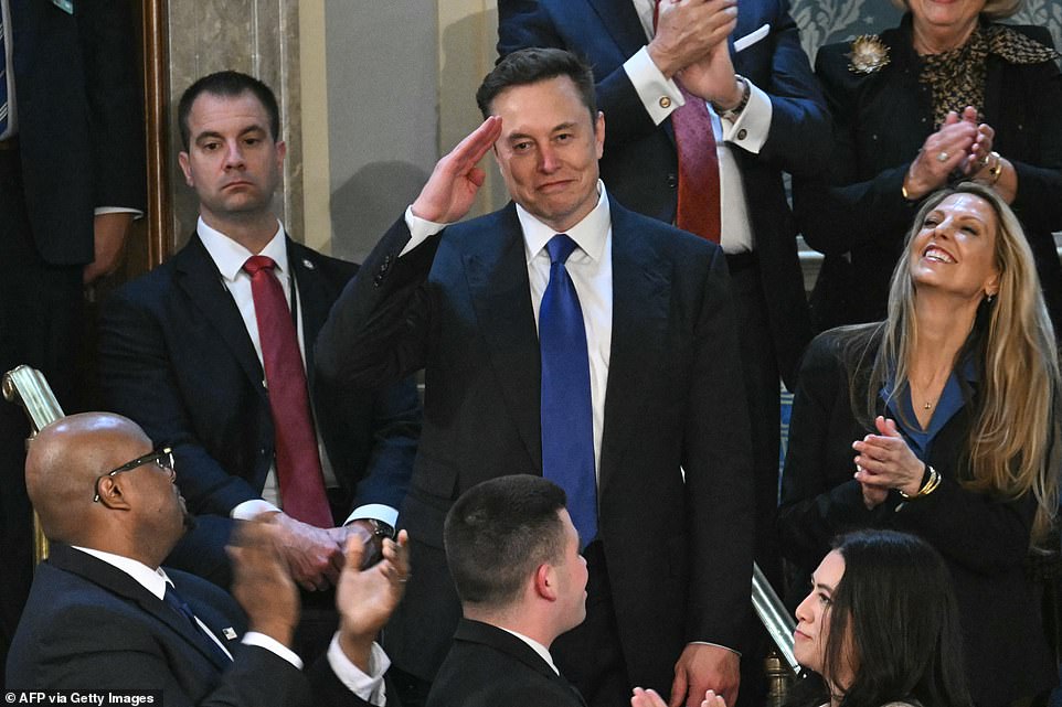 Elon Musk makes subtle dig at Zelensky in choice of attire