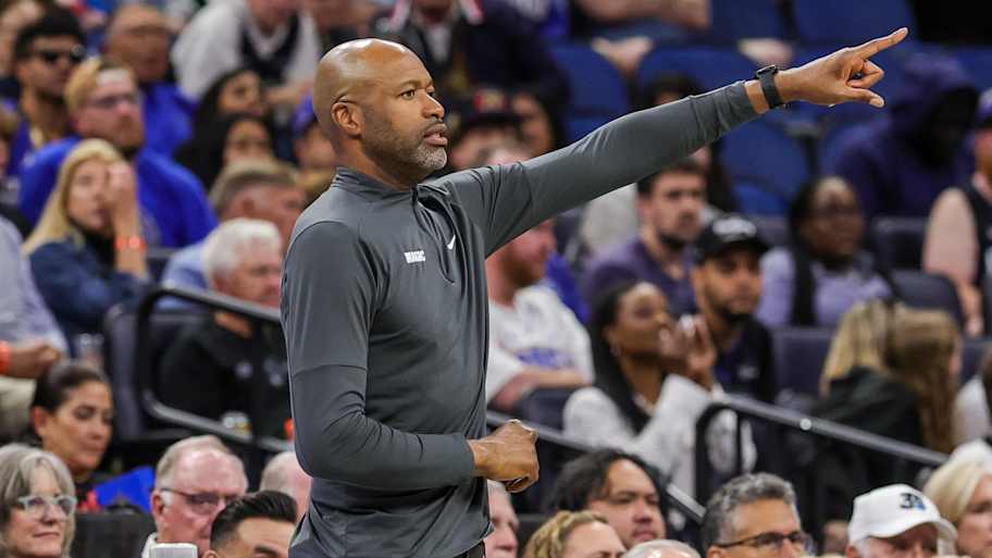 Magic's Mosley Calls for Consistency from Officials: 'I Just Don't ...