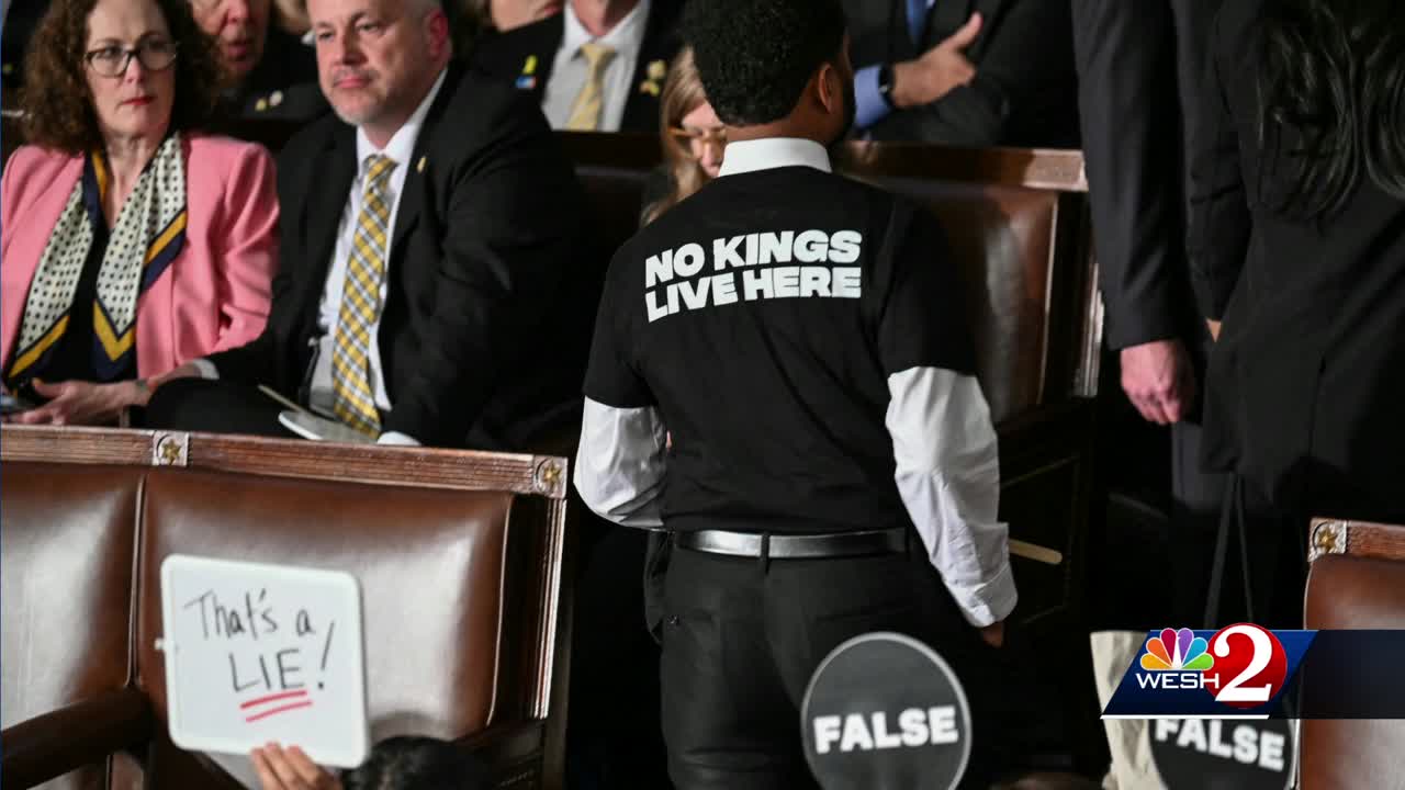 Florida congressman walks out of Trump's joint address, reveals shirt ...