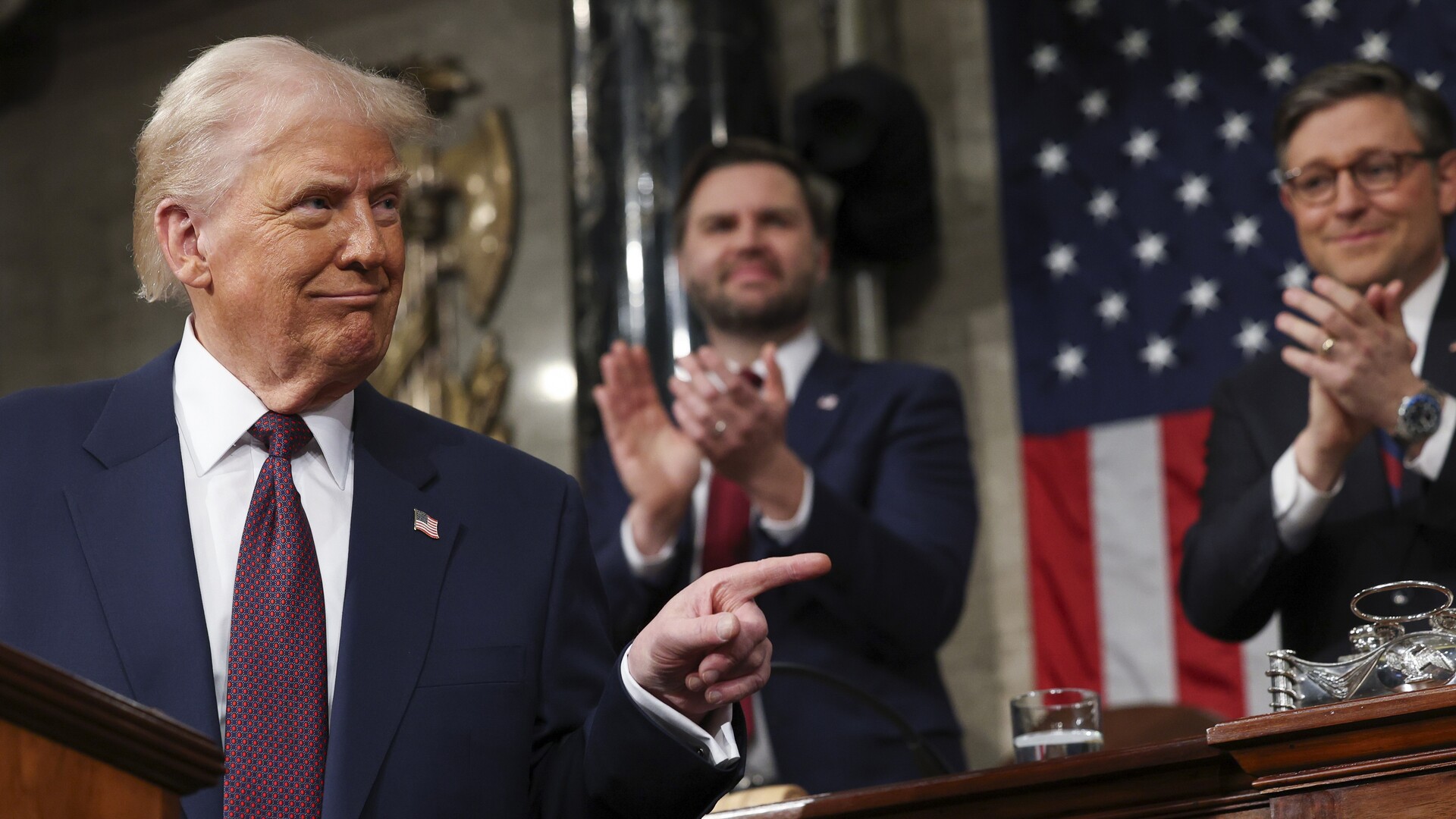 ‘Heartwarming moment’: Trump honours cancer survivor with Secret ...