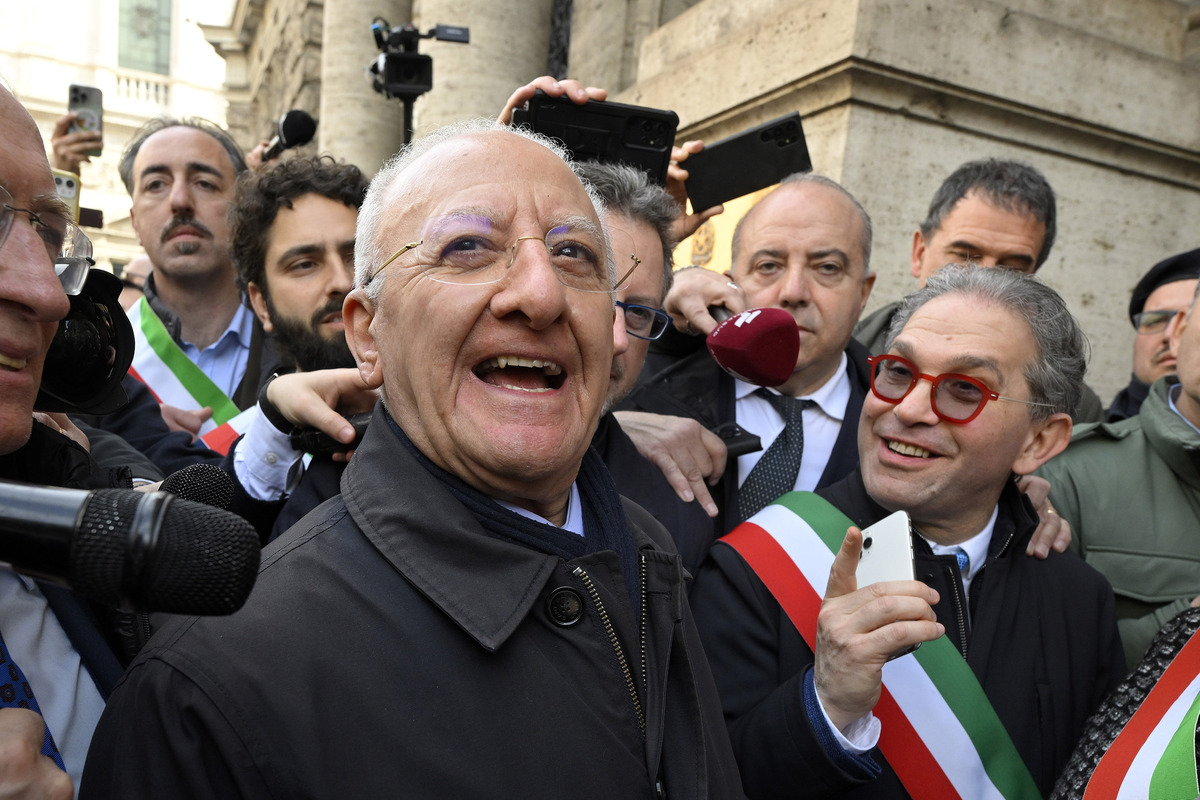 Regione Campania, trovato l'accordo per il post De Luca. Ecco tutti i ...