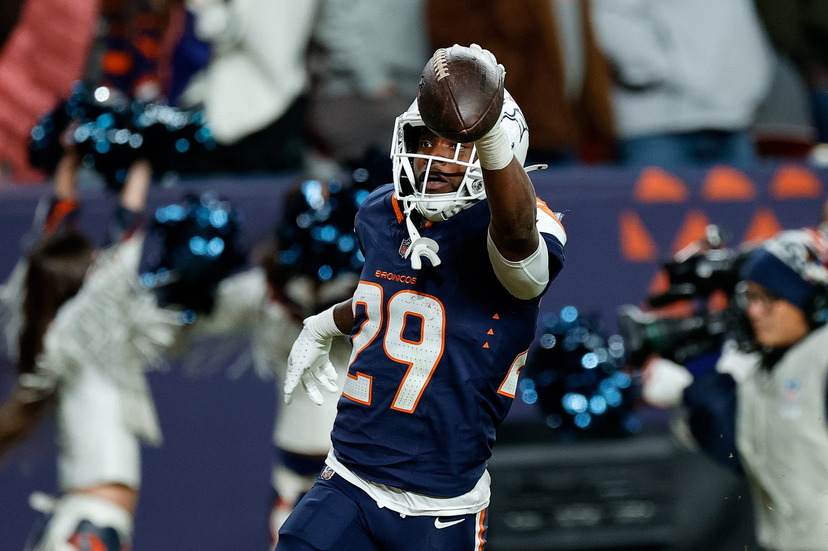 Broncos place 1-year, $1.03M tender on CB Ja'Quan McMillian