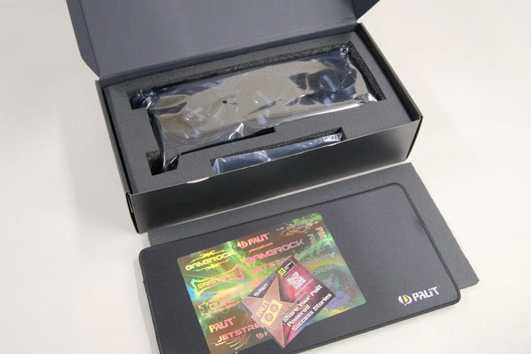 Palit「GeForce RTX 5070 GamingPro OC」を試す。ThunderMasterで自動オーバークロックも