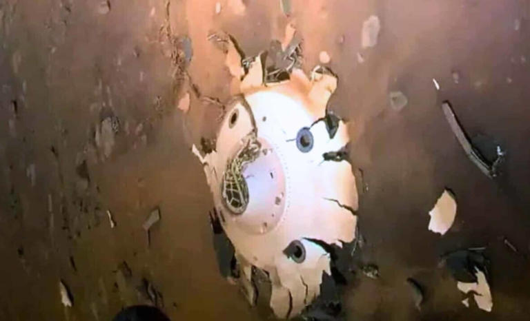 NASA’s Ingenuity Captures ‘Surreal’ Image of Wreckage on Mars No One ... NASA’s Ingenuity Captures ‘Surreal’ Image of Wreckage on Mars No One ...