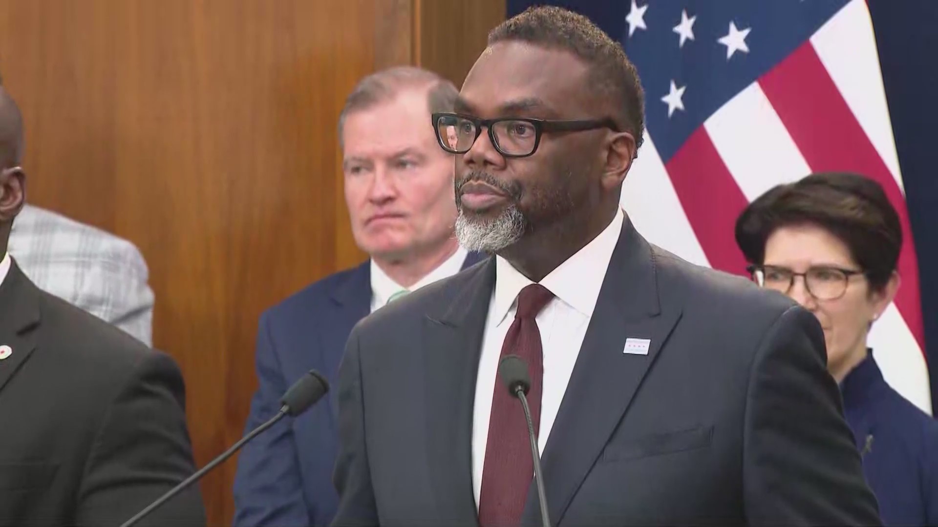 Mayor Brandon Johnson to defend Chicago's sanctuary city status at ...