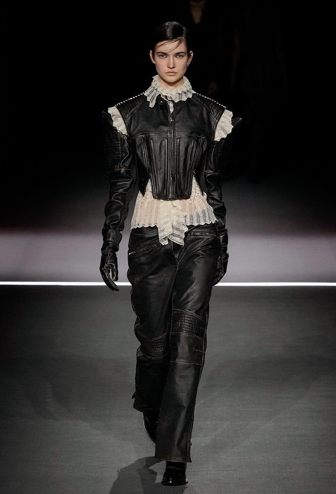 Dior Fall/Winter 2025/2026: The house kicks off Paris Fashion Week with ...