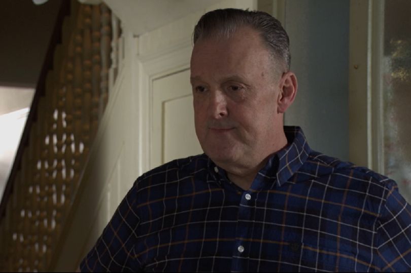 EastEnders fans call on Harvey to get 'out of the way' after Martin ...