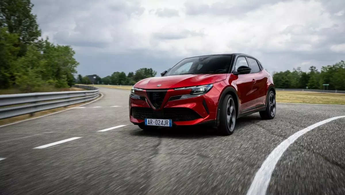 Alfa Romeo consolida la sua crescita anche a febbraio, successo ...