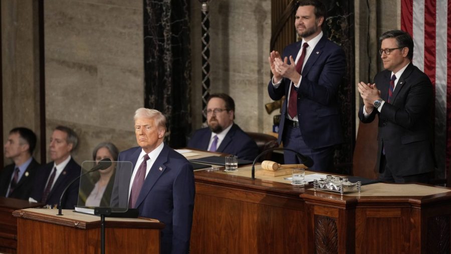 Trump passes Clinton, gives longest modern address to joint session of ...