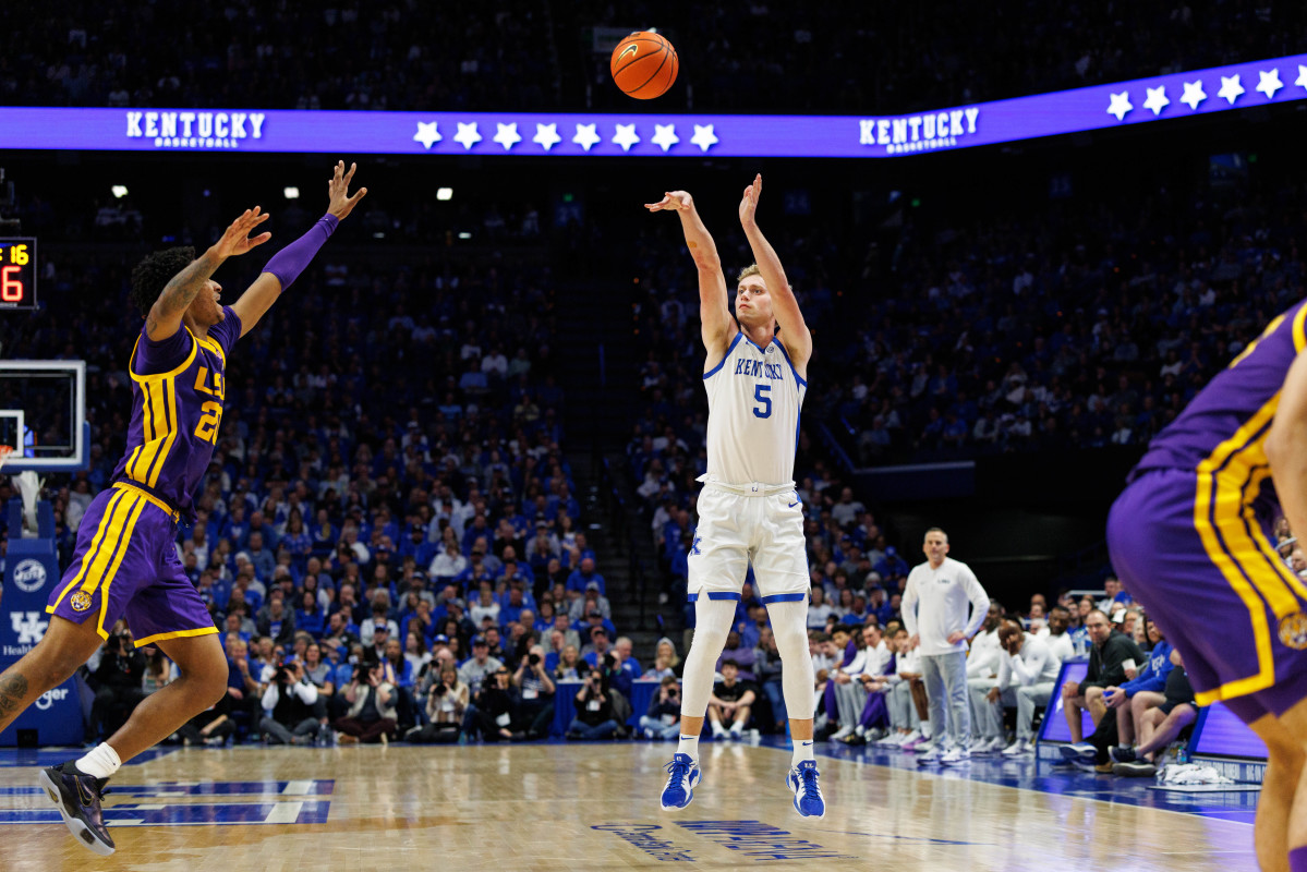 Kentucky Wildcats Dominate LSU on Senior Night