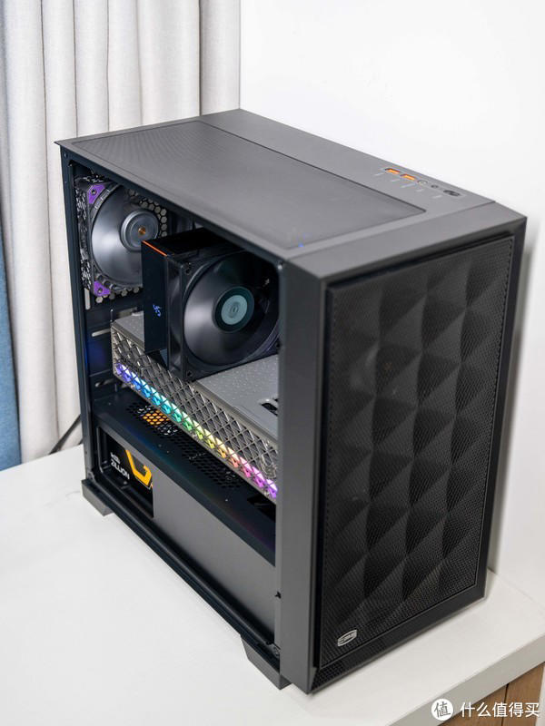 更帅更强的搅局者，蓝宝石 氮动 RX 9070XT OC显卡首发测评