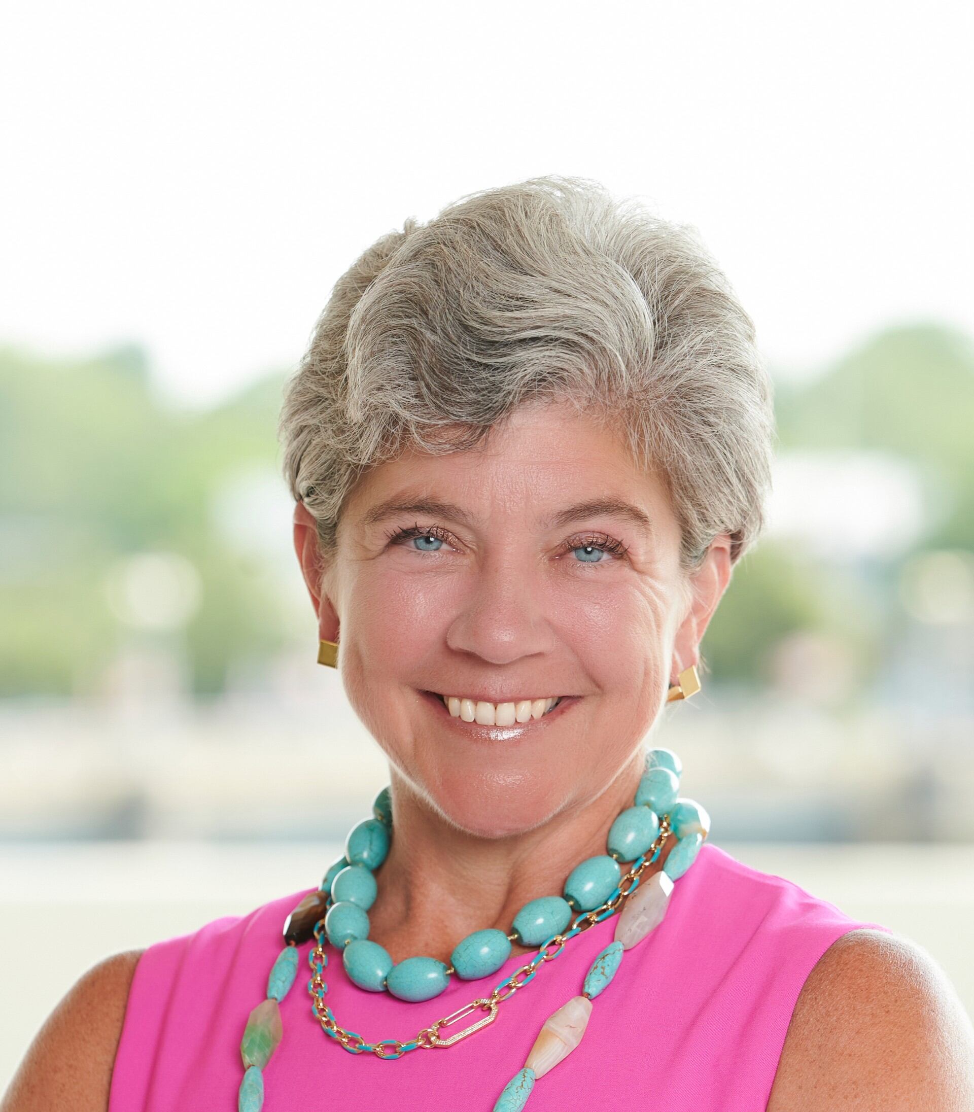 Jen Tooker announces candidacy for governor