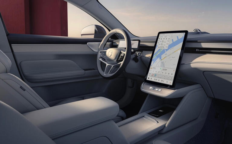 "세단+패스트백+SUV" 볼보, 플래그십 전기차 'ES90' 최초 공개. 1회 충전 700km 주행