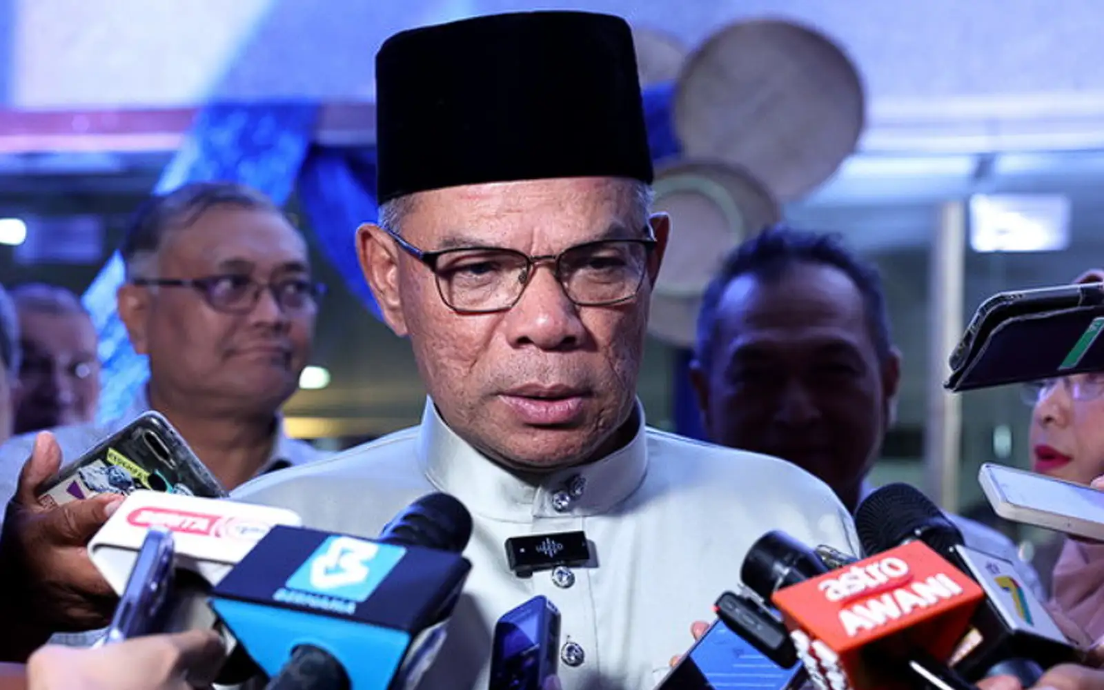 Saifuddin praises Era FM DJs for apologising but says probe must go on