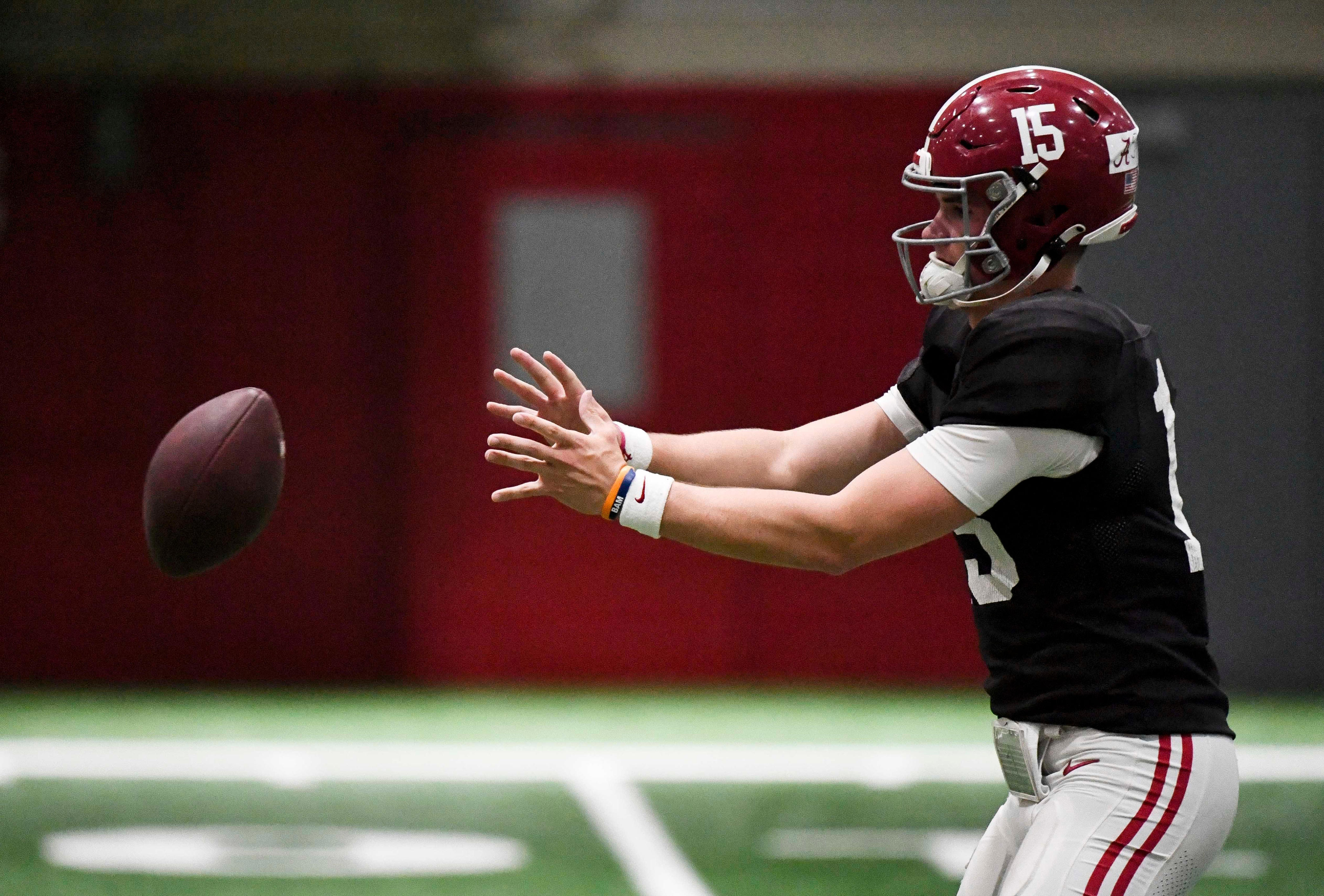 Alabama quarterback named to Johnny Unitas Golden Arm Award watch list