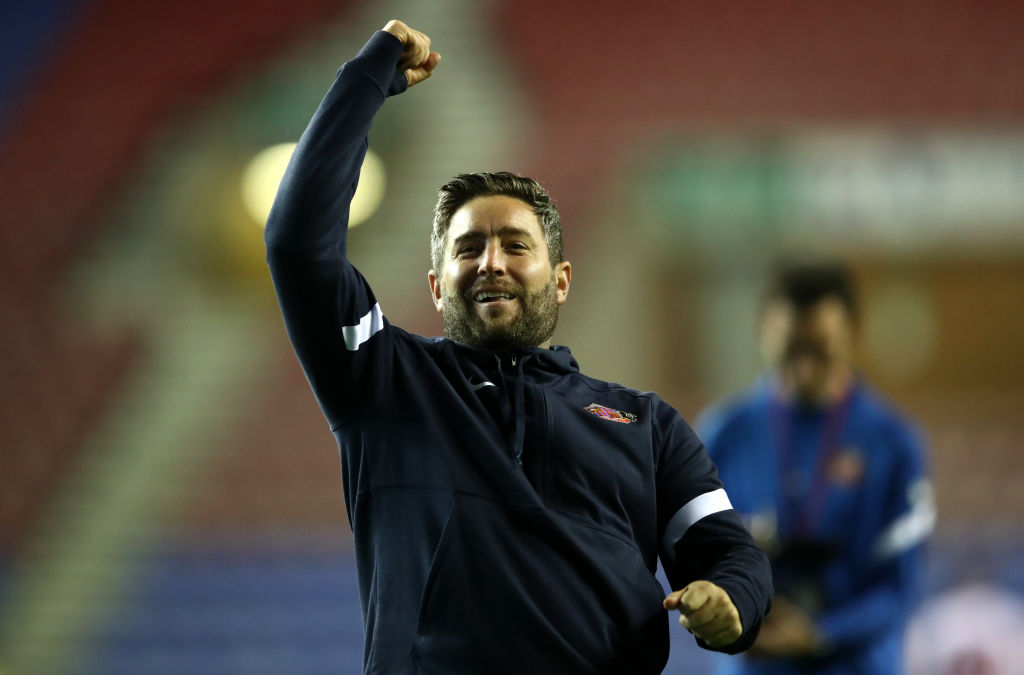 Lee Johnson becomes Lommel's third English coach of the season
