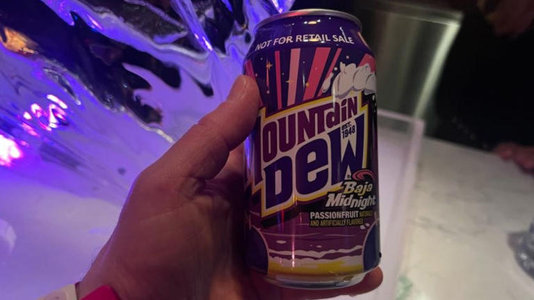 A New Baja Blast Flavor Is Hitting Taco Bell Menus In 2025