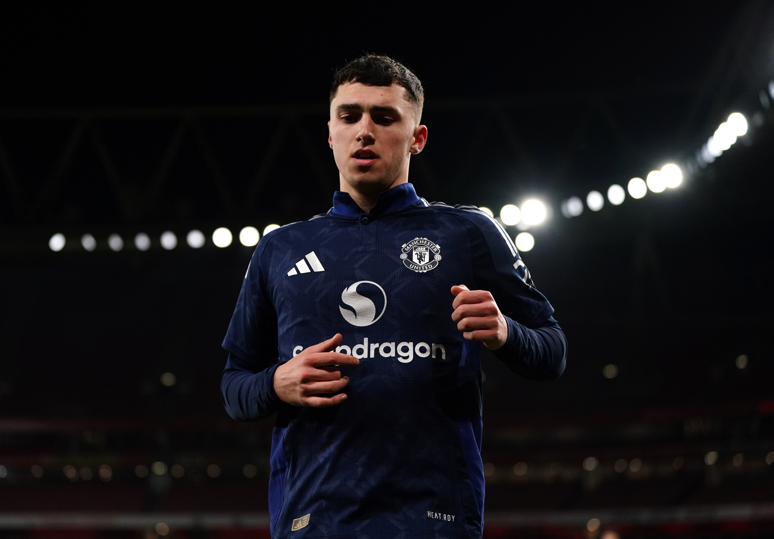 ‘Incredible’ Man Utd teenager finally set for senior debut after ...