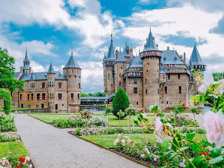 15 Stunningly Beautiful Palaces in Europe That Will Make You Feel Like ...