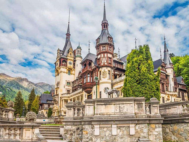 15 Stunningly Beautiful Palaces in Europe That Will Make You Feel Like ...