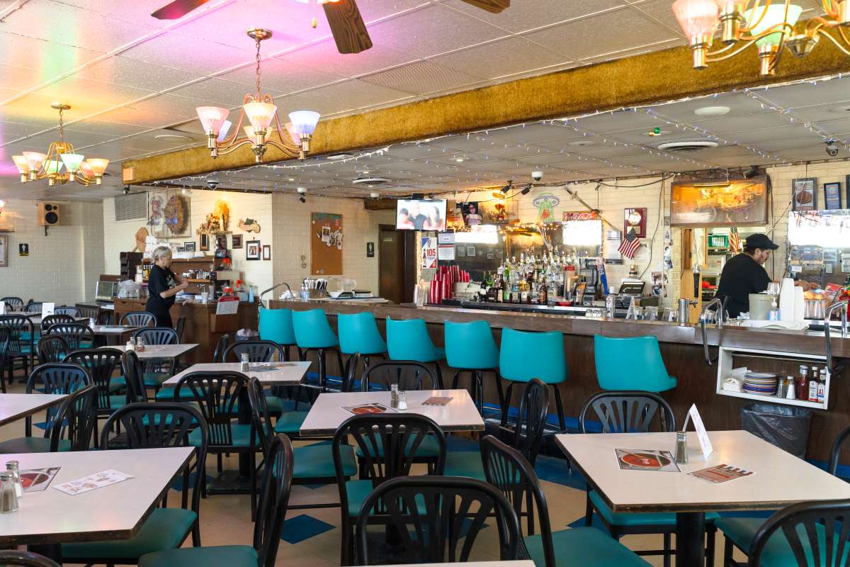 Vito & Nick’s Pizzeria