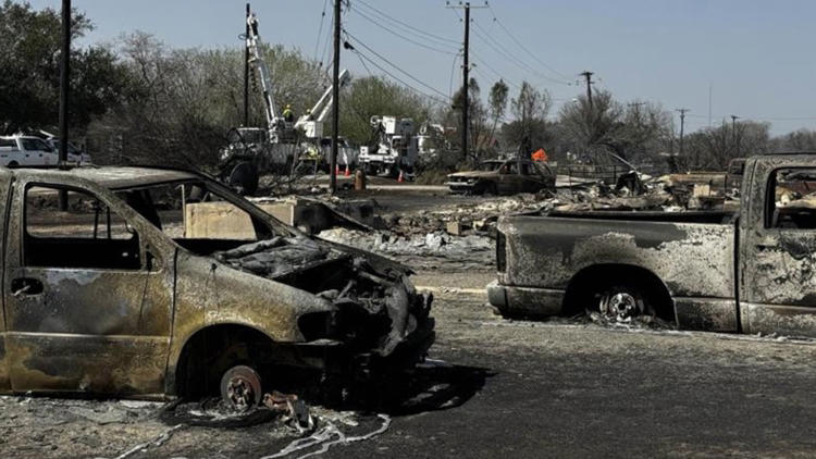 Sinton families given 'all-clear' to return to homes after fire