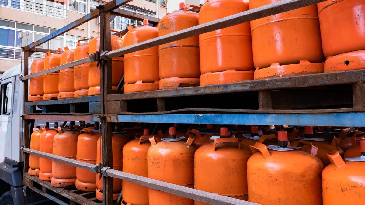 Preço do gás de botija pode subir até 40 euros em abril, DECO pede ...