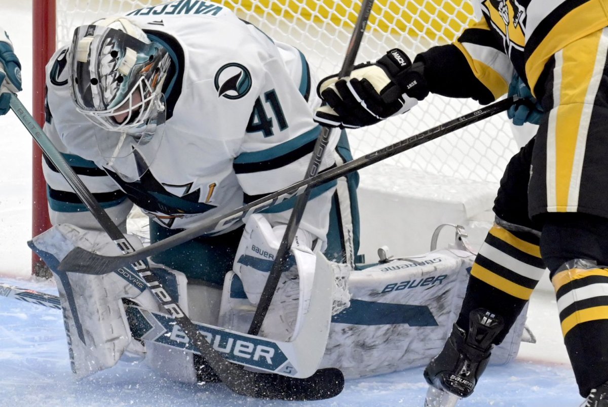 Florida Panthers trade for San Jose Sharks goalie Vitek Vanecek